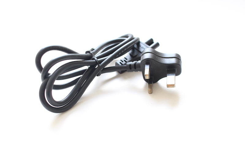 CABLE ALIMENTATION 3 PIN AMERICAN - Tekzone